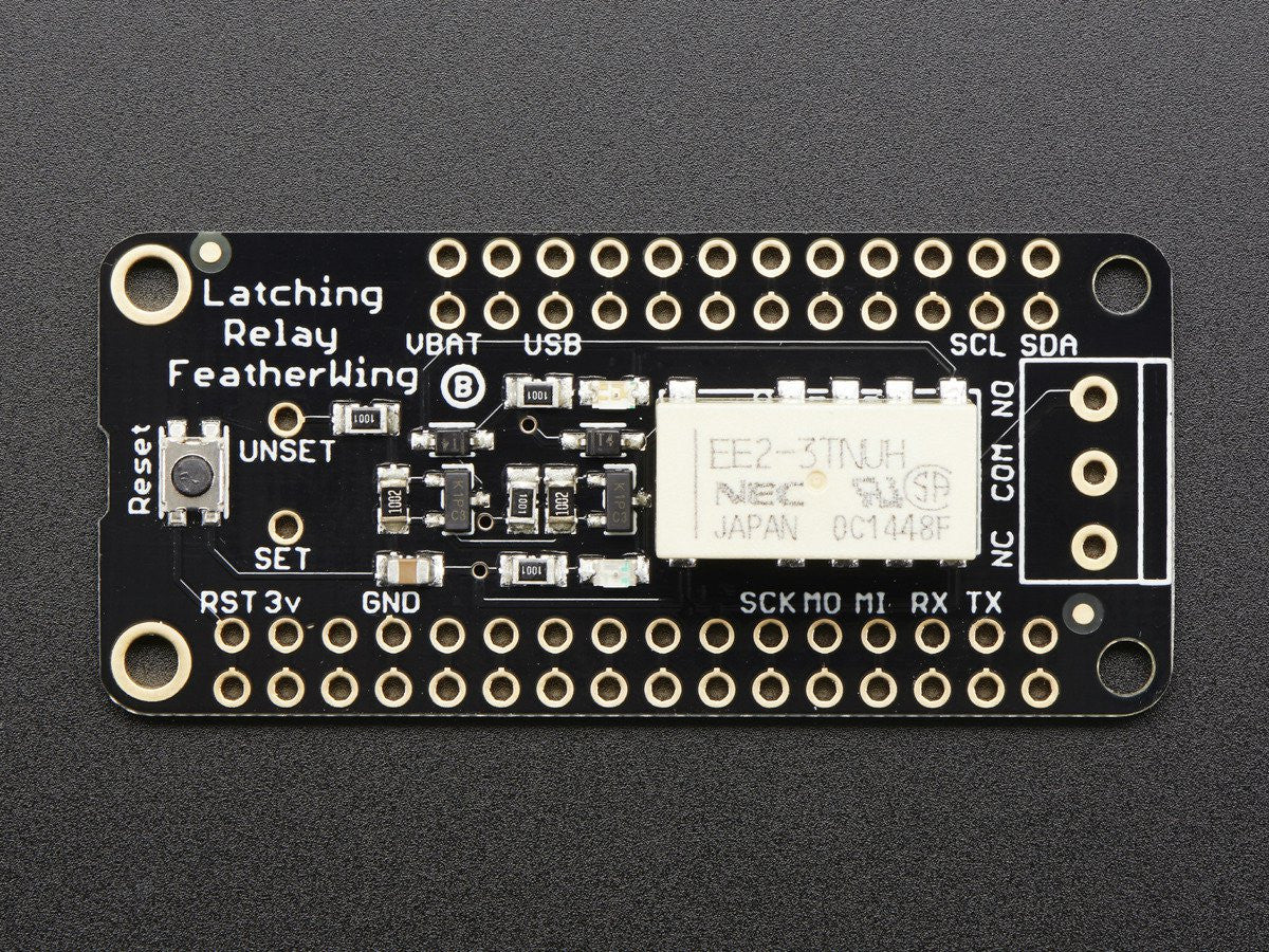 Adafruit Mini Relay FeatherWing - Latching