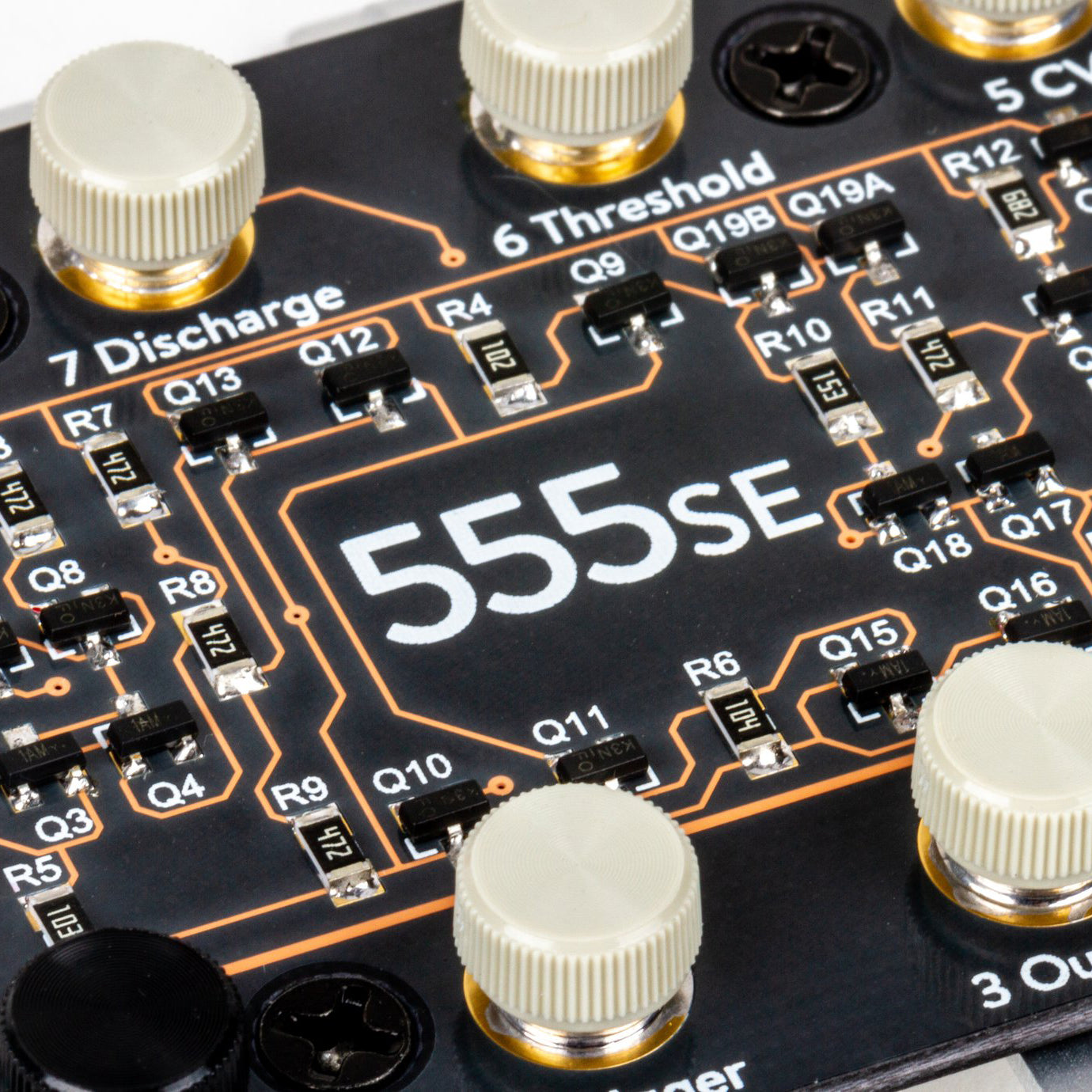 The 555SE Discrete 555 Timer