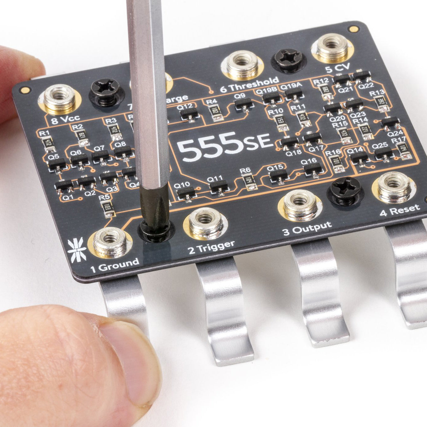 The 555SE Discrete 555 Timer