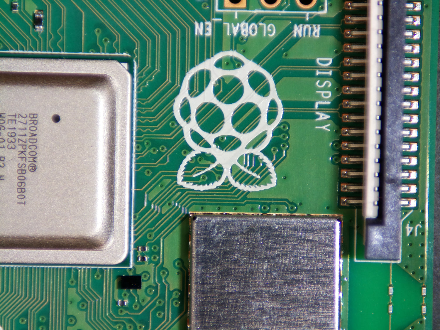 Microscope lens for the Raspberry Pi High Quality Camera - 0.12-1.8x